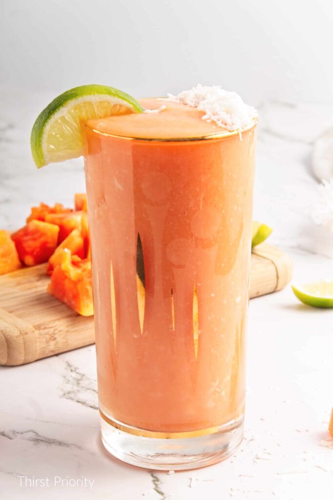 How to Make an Amazing Dairy Free Tropical Smoothie