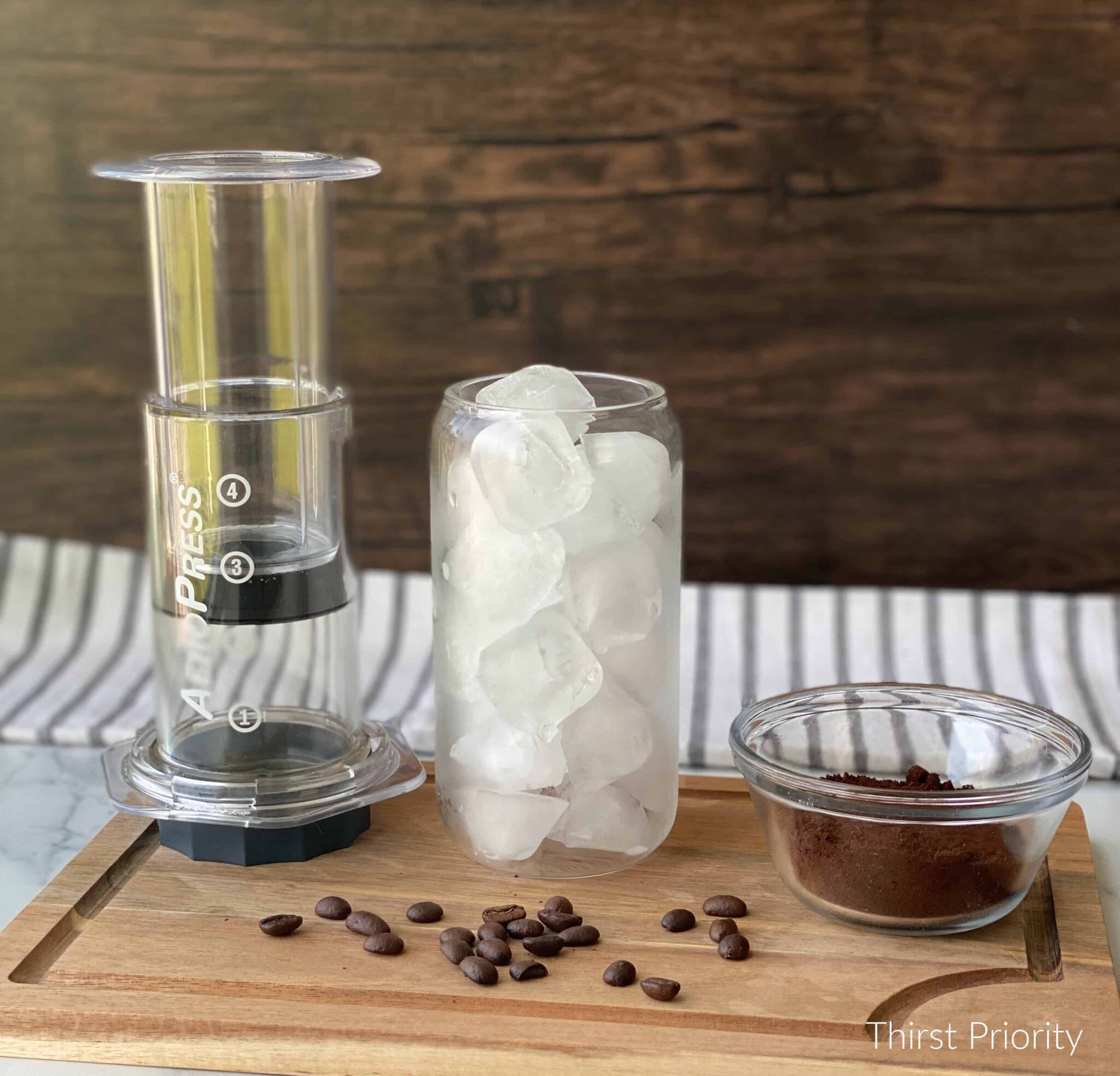 How to Make the Easiest Iced Black Coffee Recipe