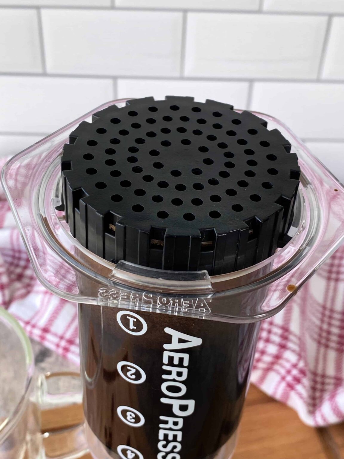 How to Brew Coffee with Aeropress Inverted Method