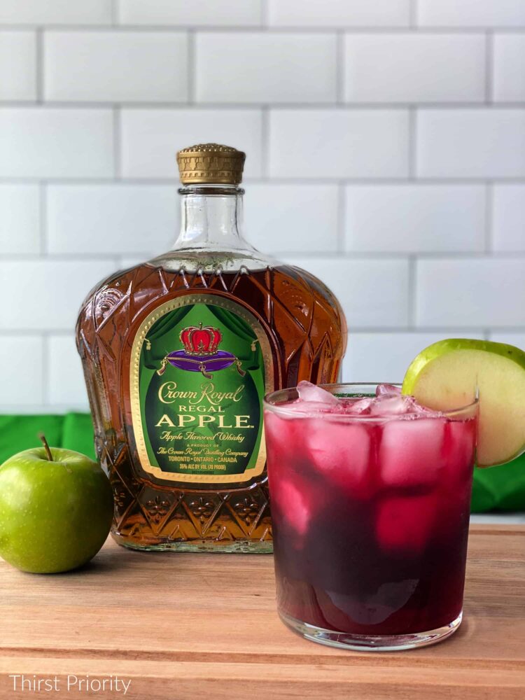 Crownberry Apple Cocktail Recipe (Crown Royal)